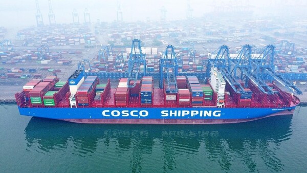 A busy day at North China's Tianjin Port