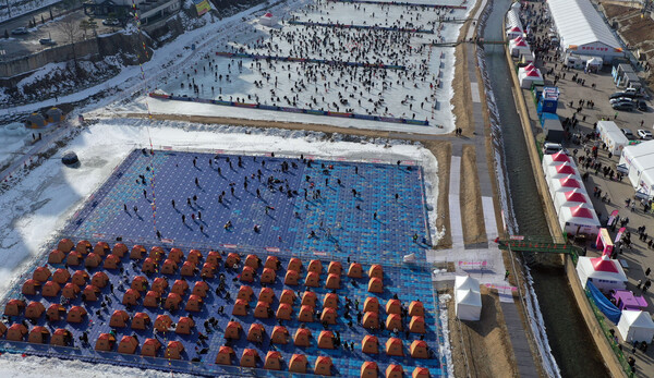 Hongcheon River frozen festival, embracing winter romance and safety